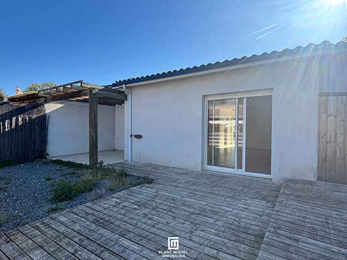 Maison 4 pièces à louer - Salleb uf, Salleboeuf