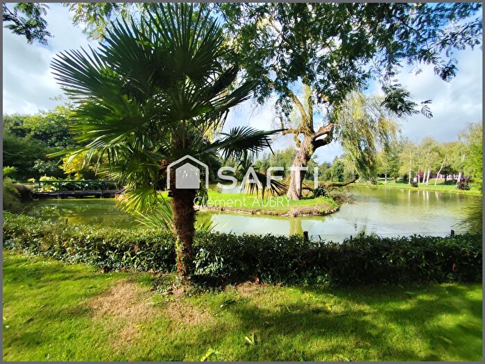 Maison à vendre - Montjean - 5 pièces - 3 chambres