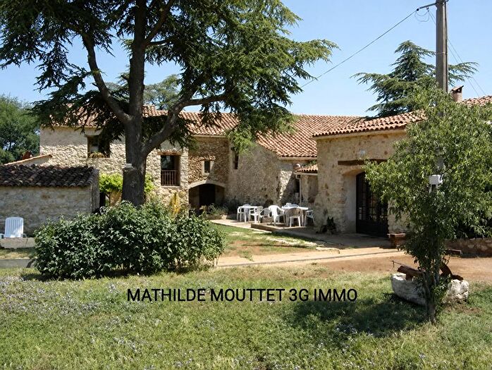 Maison 20 pièces à vendre à Quinson