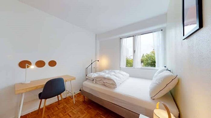 Appartement 1 pièce à Hauts dAsnières-Métro, Asnières-sur-Seine, à louer