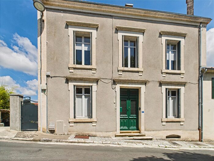 Maison à vendre - Ribérac - 7 pièces - 4 chambres