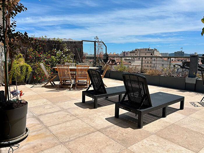 Toulon, Haute-ville : Appartement 4 pièces à vendre
