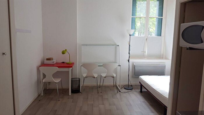 Appartement à louer - Léopold-Ville Vieille, Nancy - 1 pièce