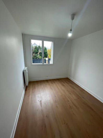 Appartement 1 pièce à louer à Agent Sarre-Centre-Les Vallées-La Garenne, Colombes