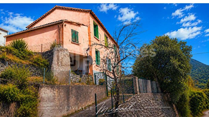 Quillan - Maison 11 pièces à vendre