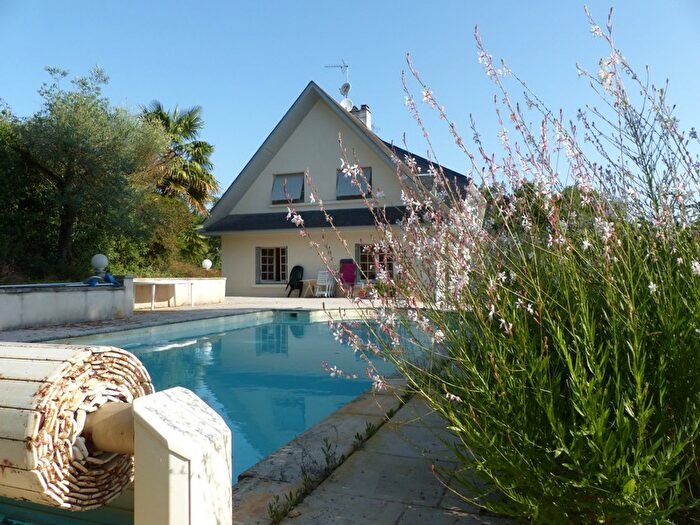 Maison à vendre - Saint-Loup-Lamairé - 10 pièces - 7 chambres