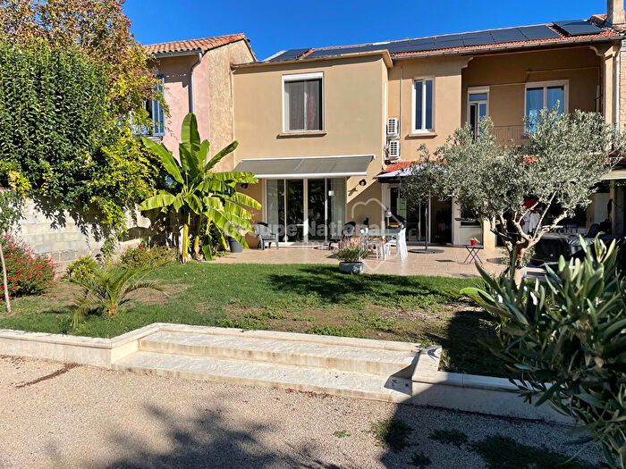 Maison à vendre - Carpentras, Nord - 5 pièces - 4 chambres