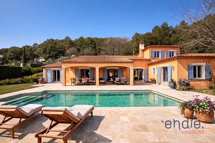 Maison à vendre - Salernes - 8 pièces - 6 chambres