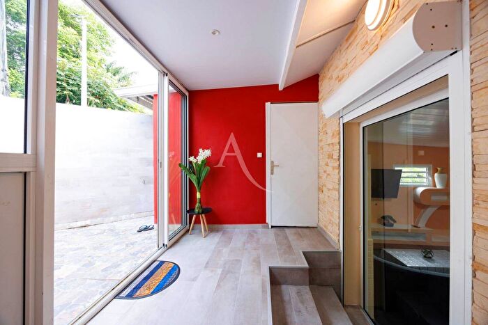 Maison 4 pièces à Remire-Montjoly, à louer