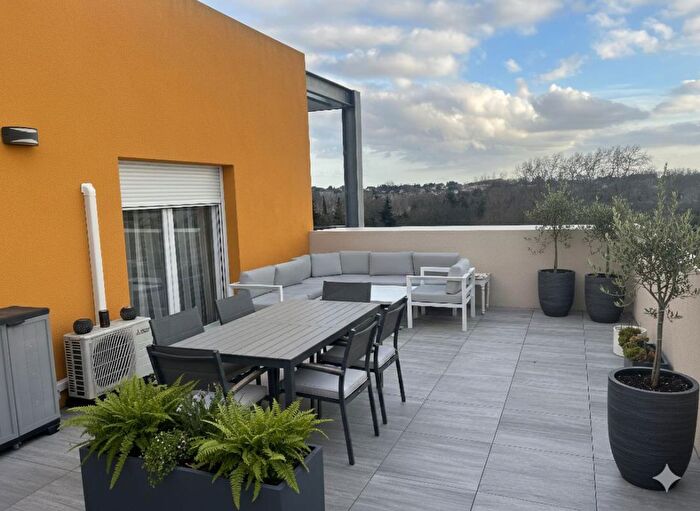 Appartement à vendre - Arles, Pont de Crau, Moulès - 3 pièces - 2 chambres