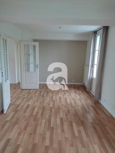 Pommiers : Appartement 4 pièces à louer