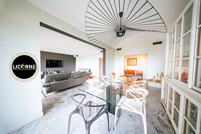 Appartement 5 pièces à vendre - Marseille 8ème, Perier
