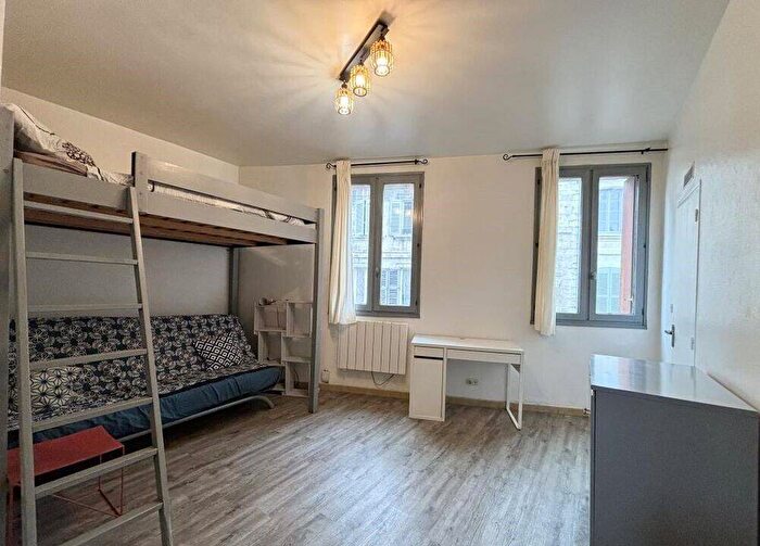 Appartement 1 pièce à Fontcouverte, Avignon, à louer