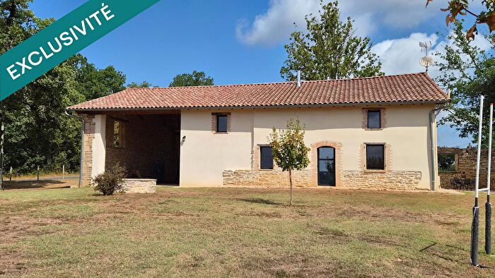 Maison 5 pièces à Puycelsi, à vendre