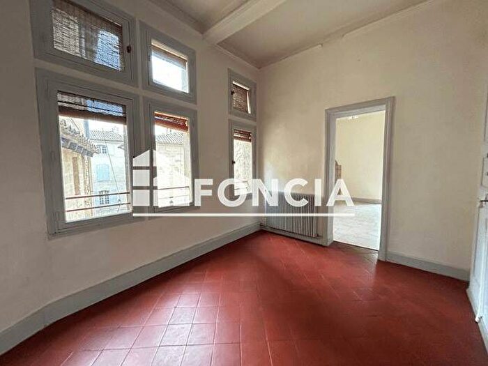 Appartement à louer - Centre Est, Uzès - 2 pièces - 1 chambre