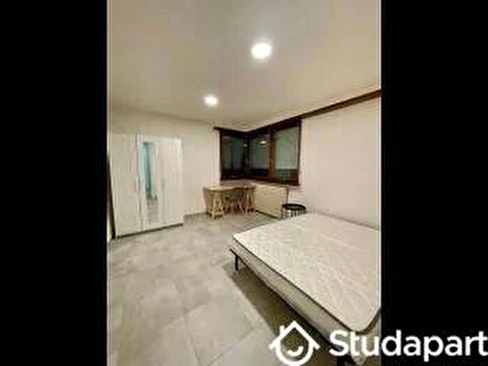 Appartement à louer - Orangerie Est, Strasbourg - 1 pièce - 4 chambres