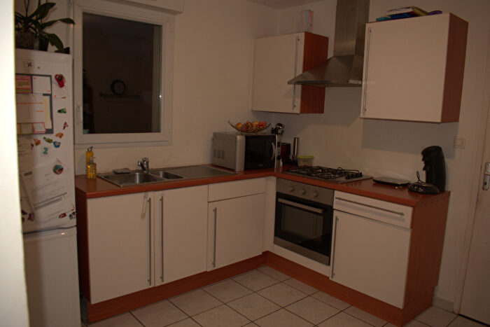 Maison à louer - Plouvien - 6 pièces - 4 chambres