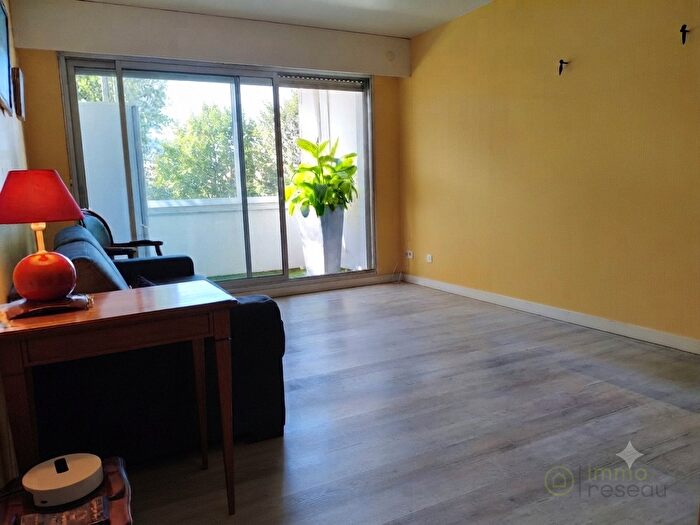 Les Sables-d'Olonne, Les Roses, Route du Château d'Olonne : Appartement 1 pièce à vendre