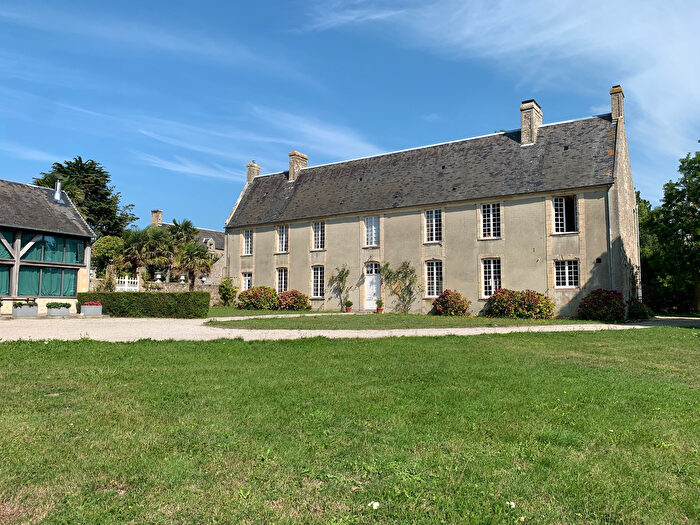 Maison 14 pièces à vendre à Louvières