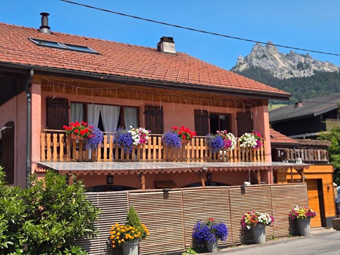 Maison 10 pièces à Bernex, à vendre