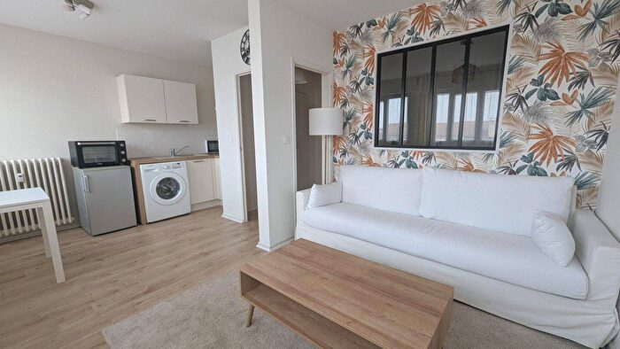 Appartement à louer - Royat - 2 pièces - 1 chambre