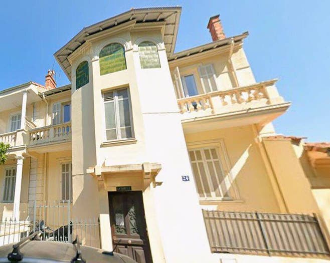 République, Cannes : Appartement 2 pièces à louer