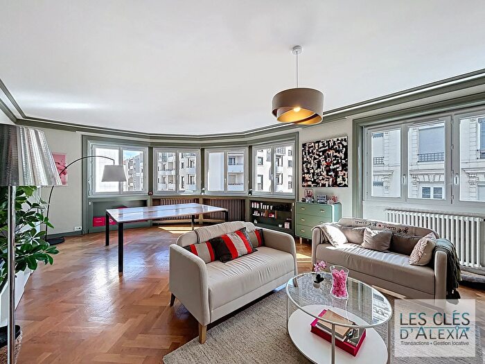 Appartement à vendre - Lyon e , Tête dOr, Vitton - 3 pièces - 2 chambres