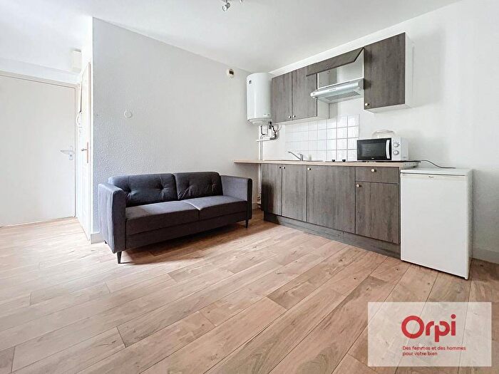 Appartement à louer - Ville Gozet, Montluçon - 2 pièces - 1 chambre