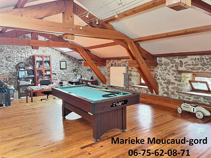 Maison à vendre - Solignac-sous-Roche - 7 pièces - 3 chambres