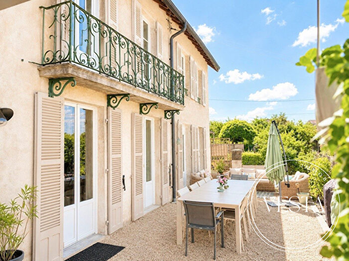 Dole : Maison 9 pièces à vendre