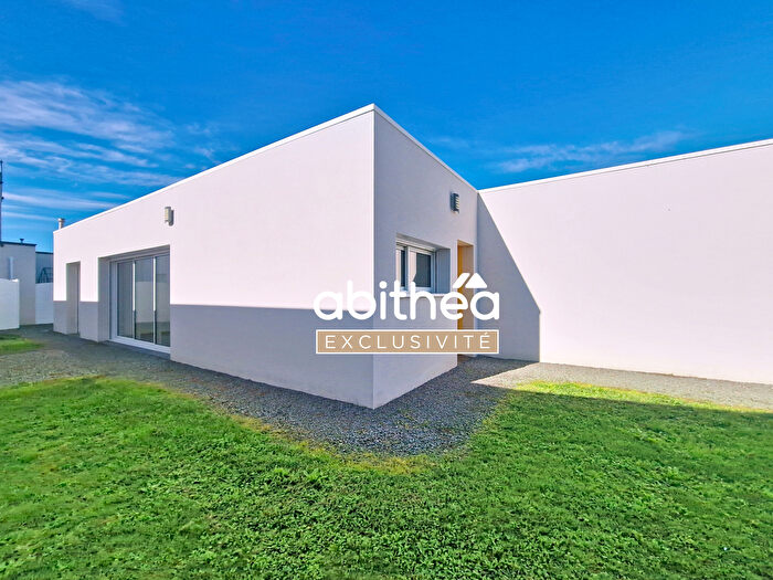 Maison à vendre - Chenac-Saint-Seurin-dUzet - 4 pièces - 2 chambres