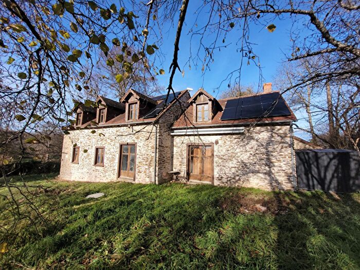 Maison à vendre - Vijon - 5 pièces - 2 chambres