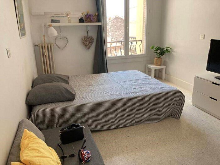 Appartement à louer - Croix des Gardes, Cannes - 1 pièce