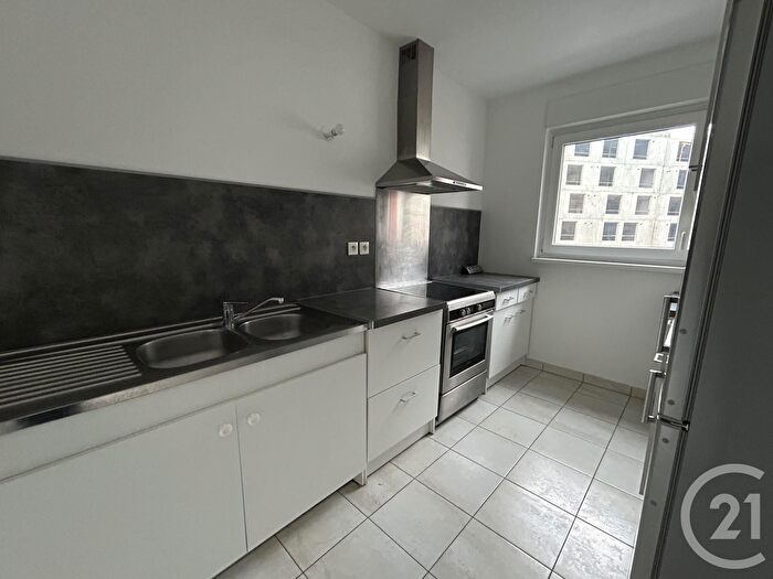 Appartement à louer - Strasbourg, Neudorf, Saint-Urbain, Landsberg - 3 pièces - 2 chambres