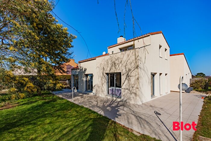 Maison à vendre - Saint-Michel-Chef-Chef - 8 pièces - 5 chambres