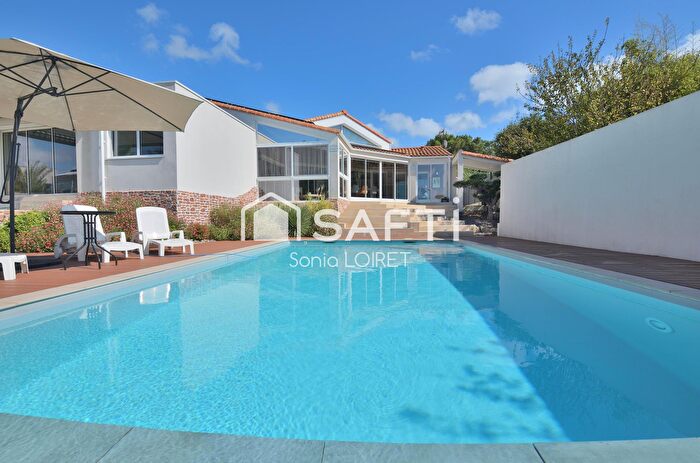 Maison à vendre - Talmont-Saint-Hilaire - 7 pièces - 3 chambres