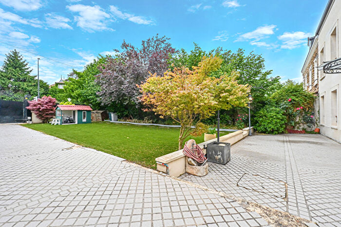 Maison à vendre - Le Perreux-sur-Marne, Joncs Marins - 7 pièces - 6 chambres