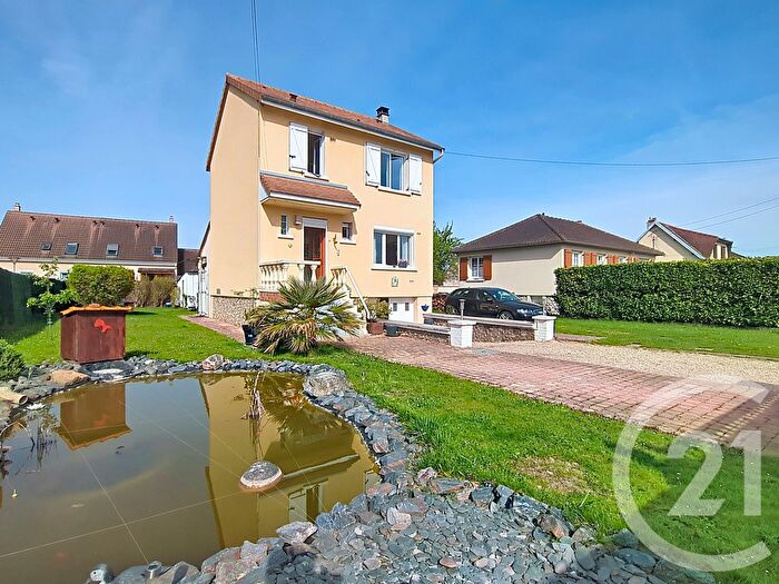 Saint-Pierre-lès-Elbeuf - Maison 4 pièces à vendre
