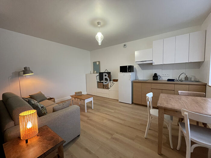 Appartement à louer - Albi, La Madeleine - 1 pièce