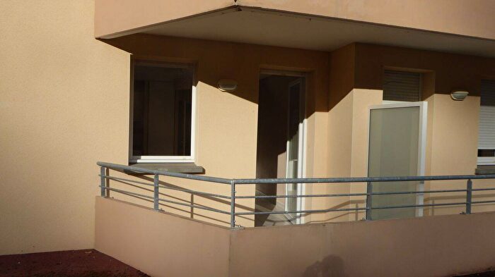 Champcevinel : Appartement 1 pièce à louer
