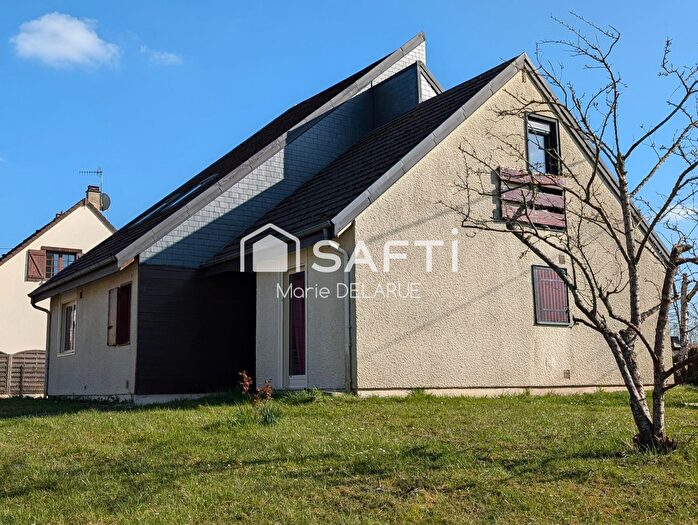 Maison à vendre - VillersCotterêts - 6 pièces - 4 chambres