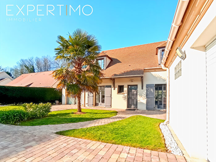 Maison à vendre - Saint-Cyr-sous-Dourdan - 6 pièces - 4 chambres