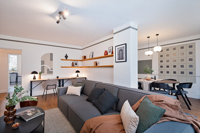 Appartement à louer - Paris e , République, Saint-Ambroise - 4 pièces - 3 chambres