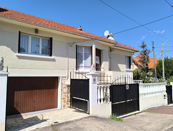 Maison 5 pièces à vendre à Longjumeau, Centre-ville, Mairie