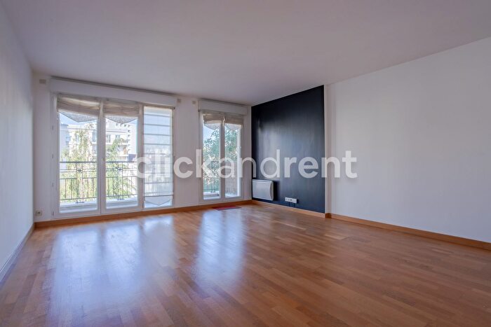 Courbevoie, Hôtel de ville - Appartement 4 pièces à louer