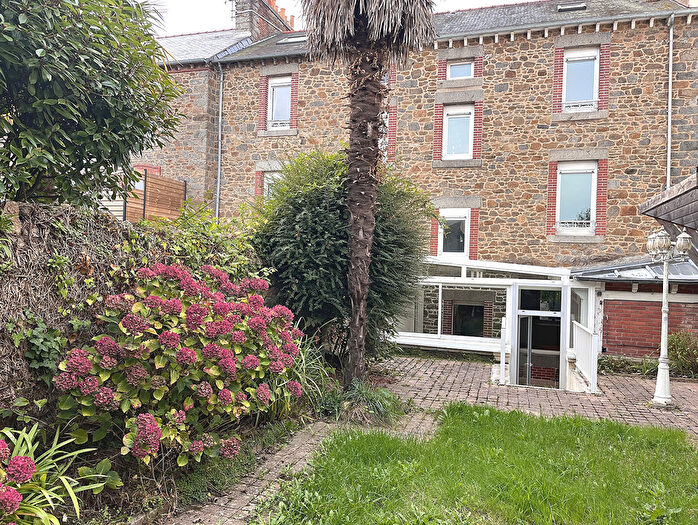 Maison à vendre - Saint-Brieuc, Centre-ville, Saint-Michel, Le Légué, Notre-Dame - 8 pièces - 5 chambres