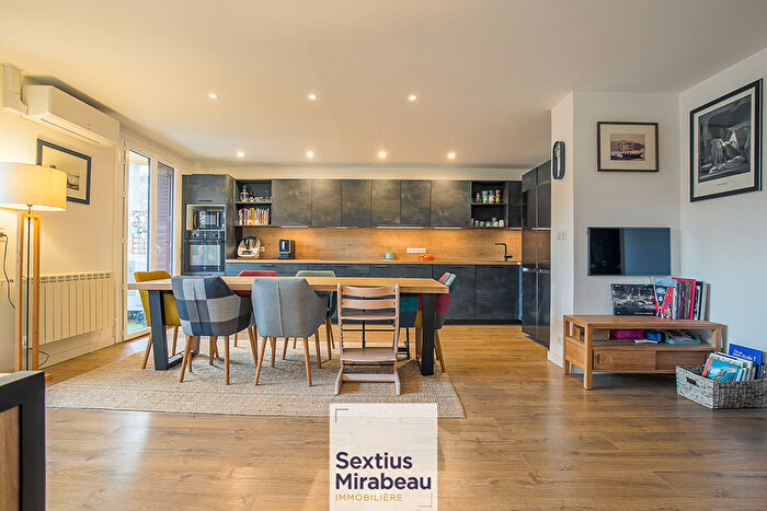 Appartement à vendre - Aix-en-Provence, Val Saint-André - 3 pièces - 2 chambres