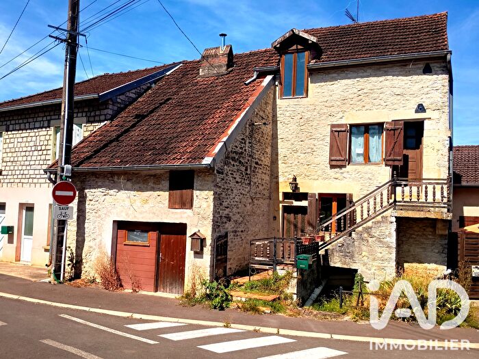 Dampierre-sur-Salon : Maison 3 pièces à vendre