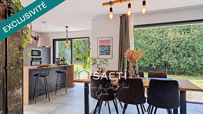 Maison 5 pièces à Pluvigner, à vendre