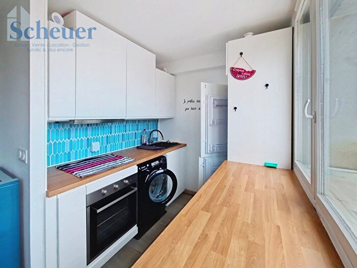 Appartement à louer - Koenigshoffen Est, Strasbourg - 2 pièces - 1 chambre